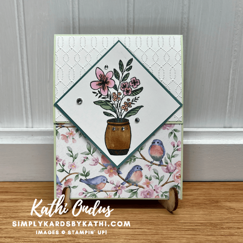 Make An Easy Vertical Gate Fold Card - Simply Kards by Kathi